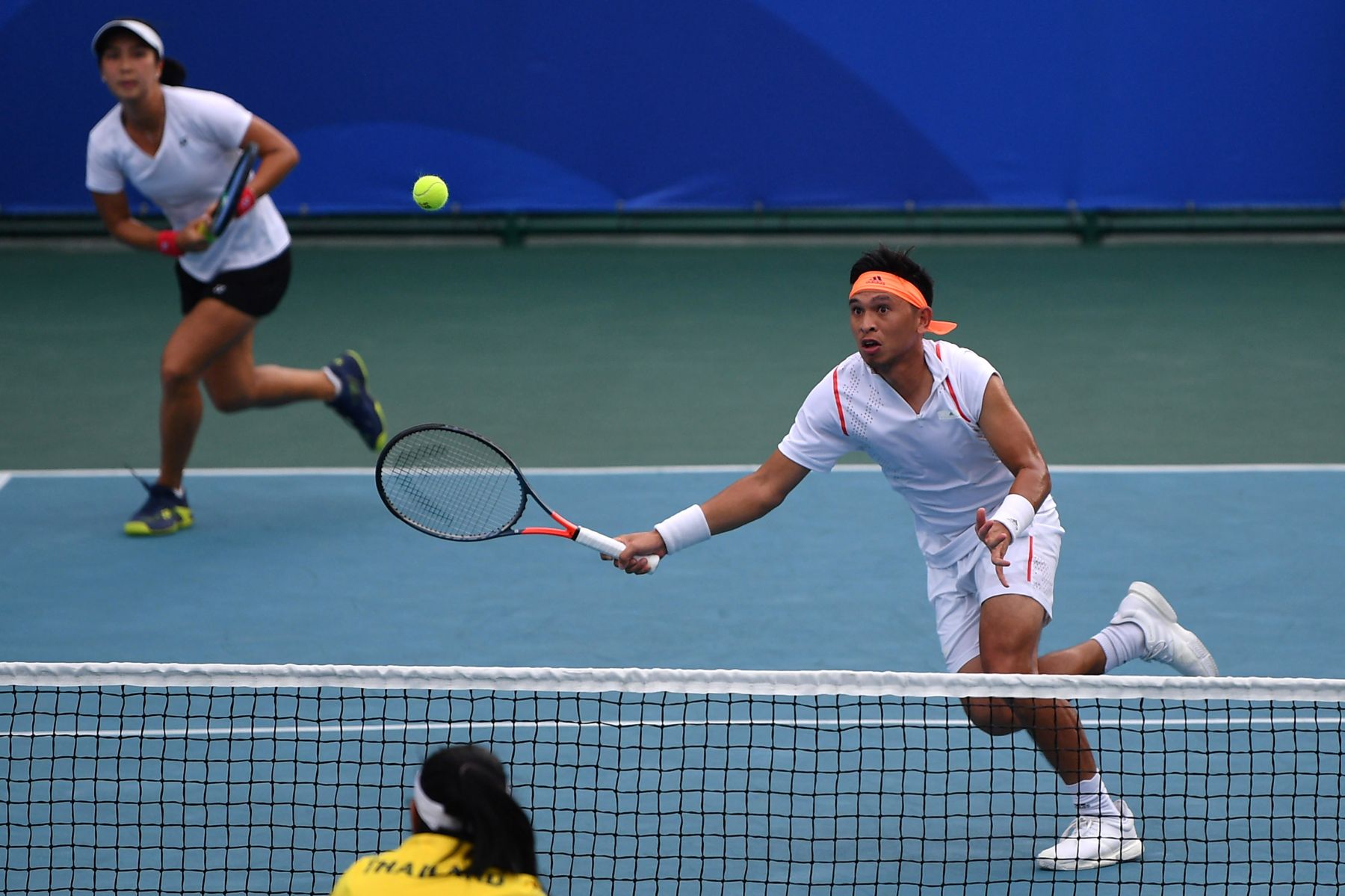 Tips Bermain Tenis Lapangan bagi Pemula | BINUS UNIVERSITY