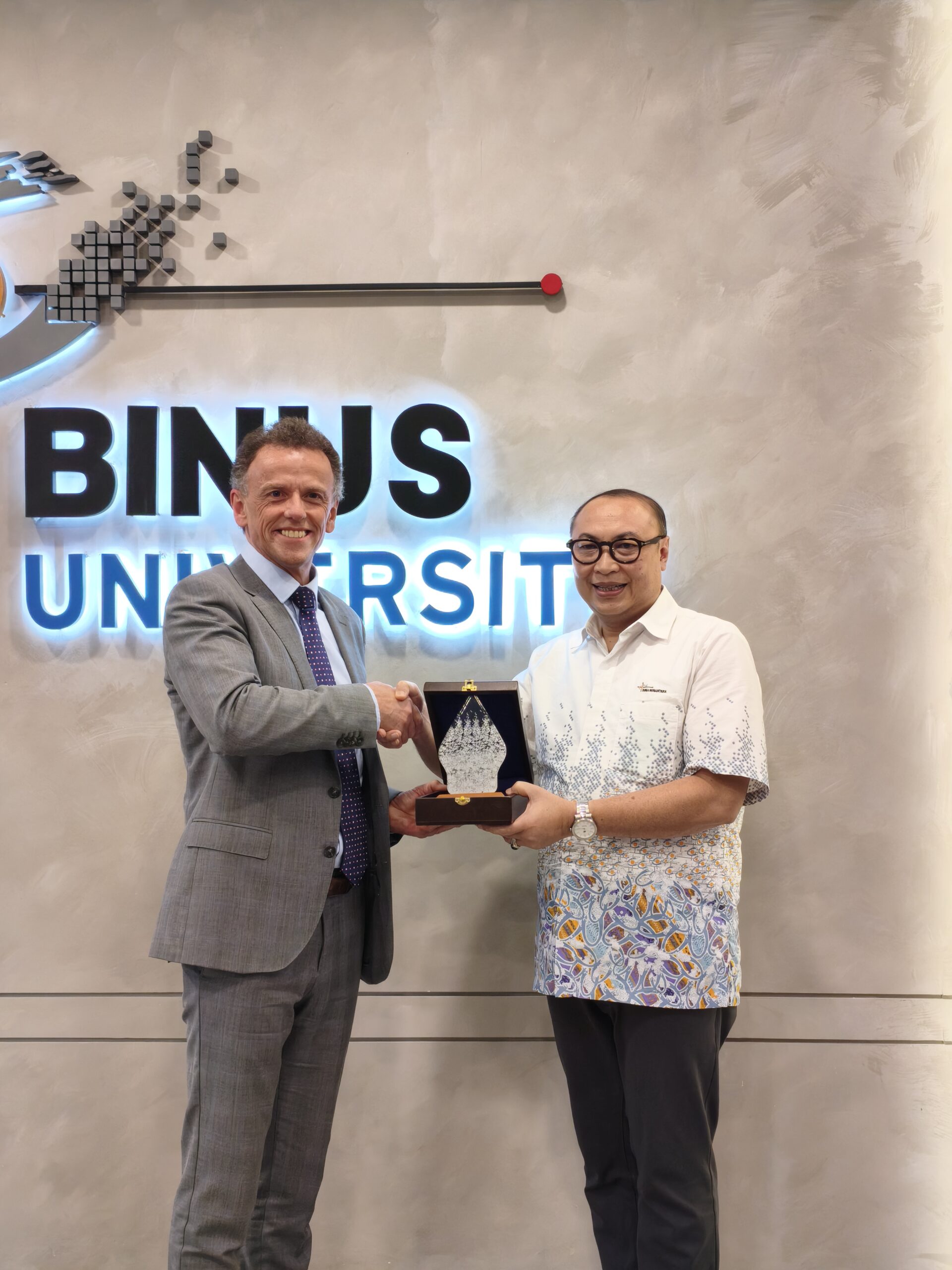 BINUS @Bandung Terima Kunjungan Delegasi Deakin University untuk Bahas ...